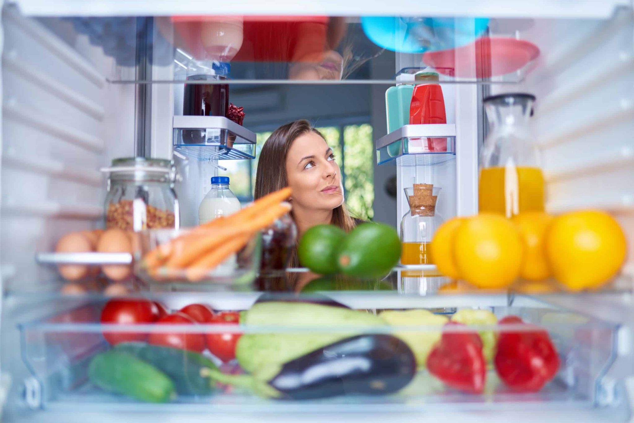 Condensation in Fridge: What Causes It & How to Prevent It - Very ...